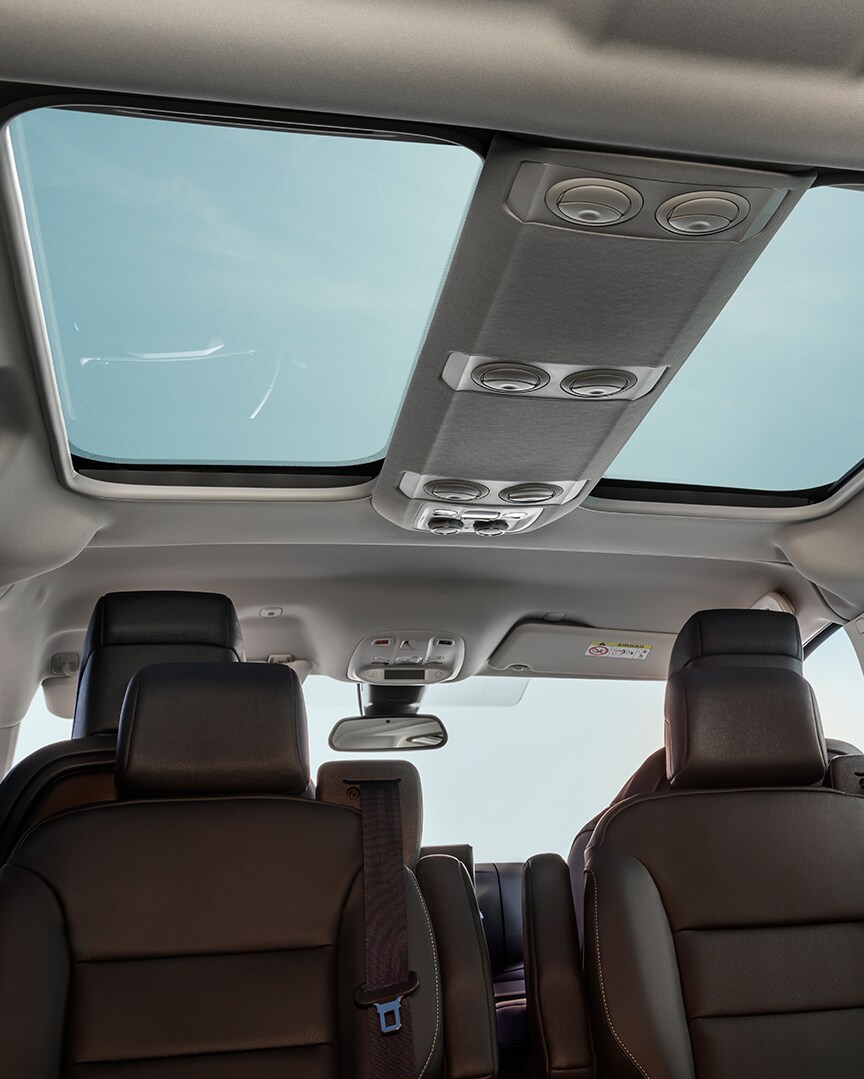 PEUGEOT Traveller VIP | Best in class van from PEUGEOT