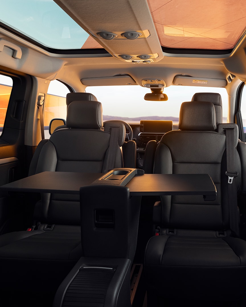 PEUGEOT Traveller VIP | Best in class van from PEUGEOT